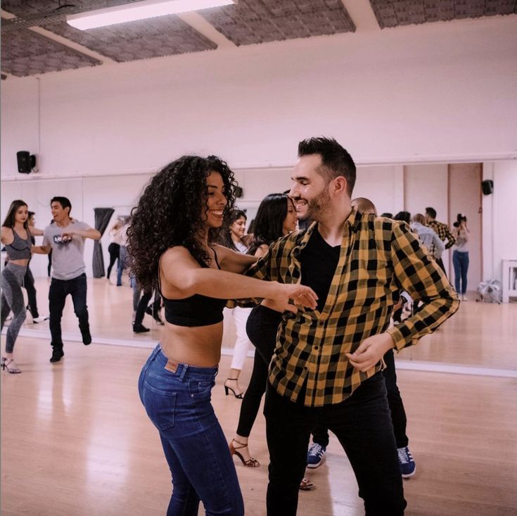 Cours de Bachata - Technique et Pratique- Bachata Fusion Strasboug ...